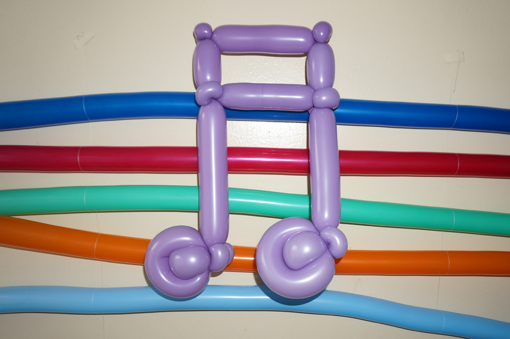 CLASSICAL: Music balloon notes