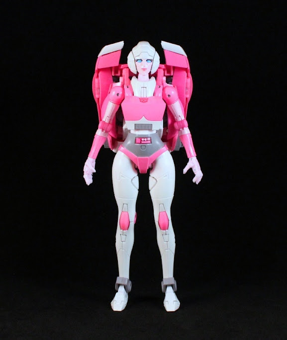 She's Fantastic: Transformers Masterpiece - ARCEE!
