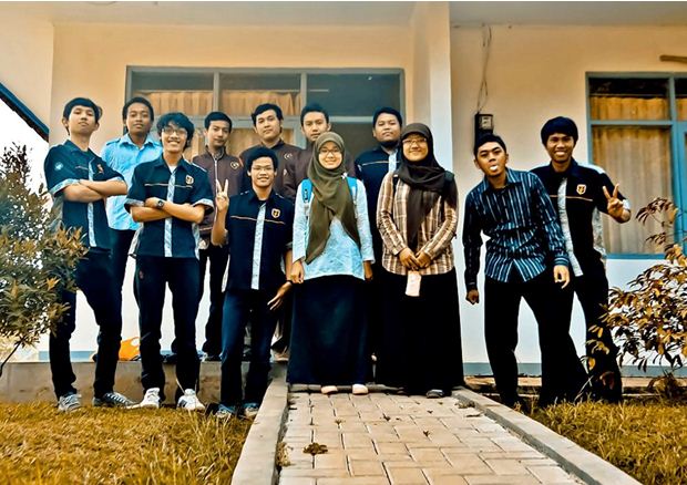 Ay_Ayu`s words: Kerja Praktek di LAPAN Rumpin Bogor