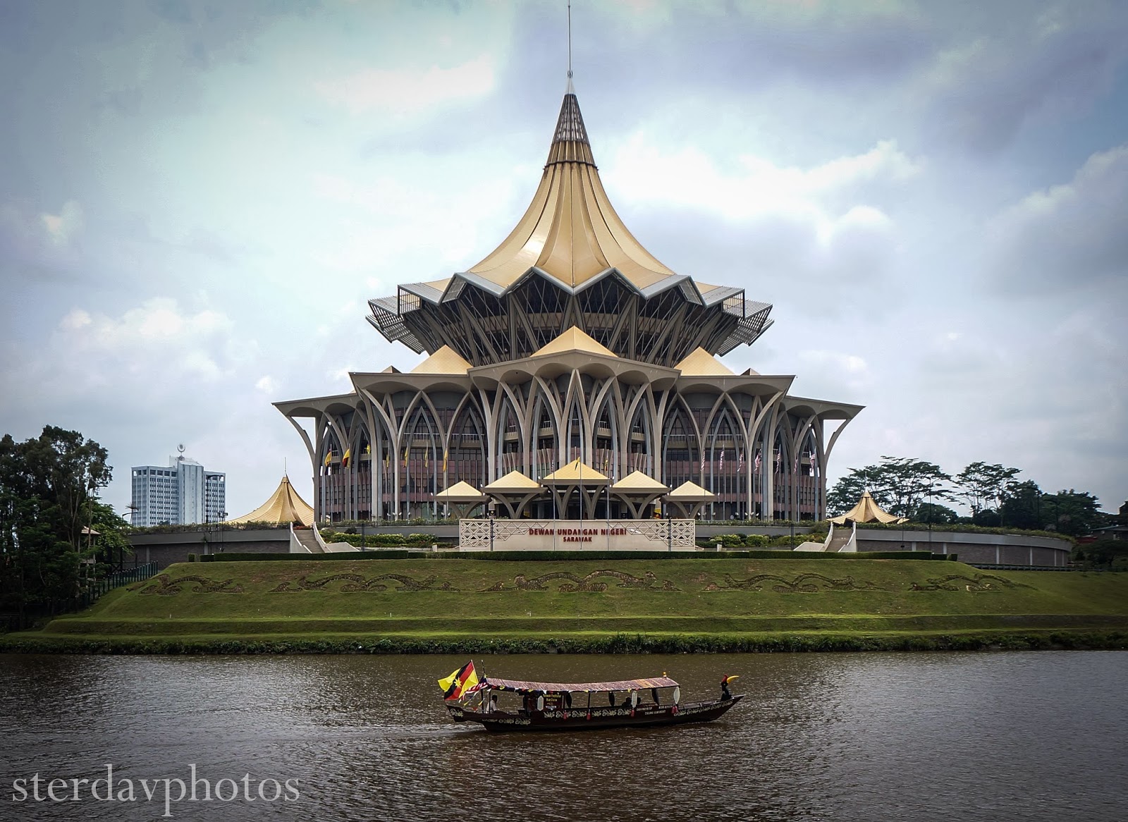 Sterdavblog: Walks In Kuching