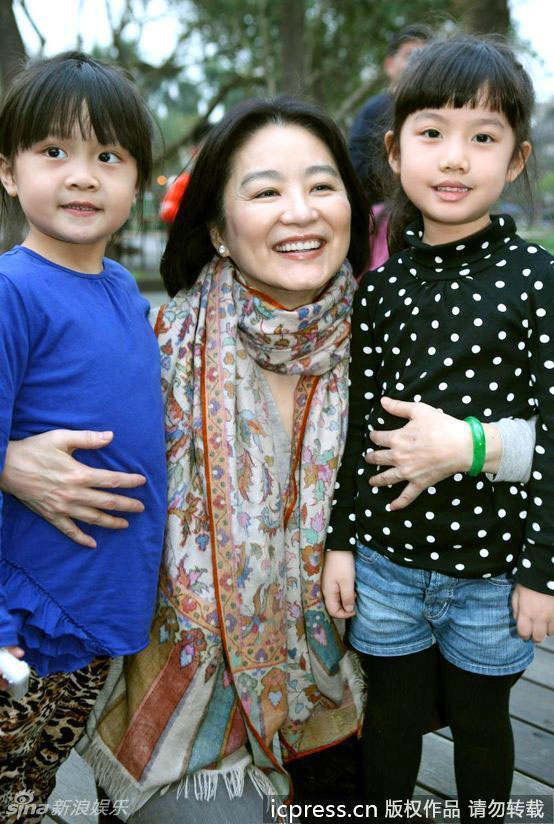 Favorite Hong Kong actresses: Brigitte Lin at school