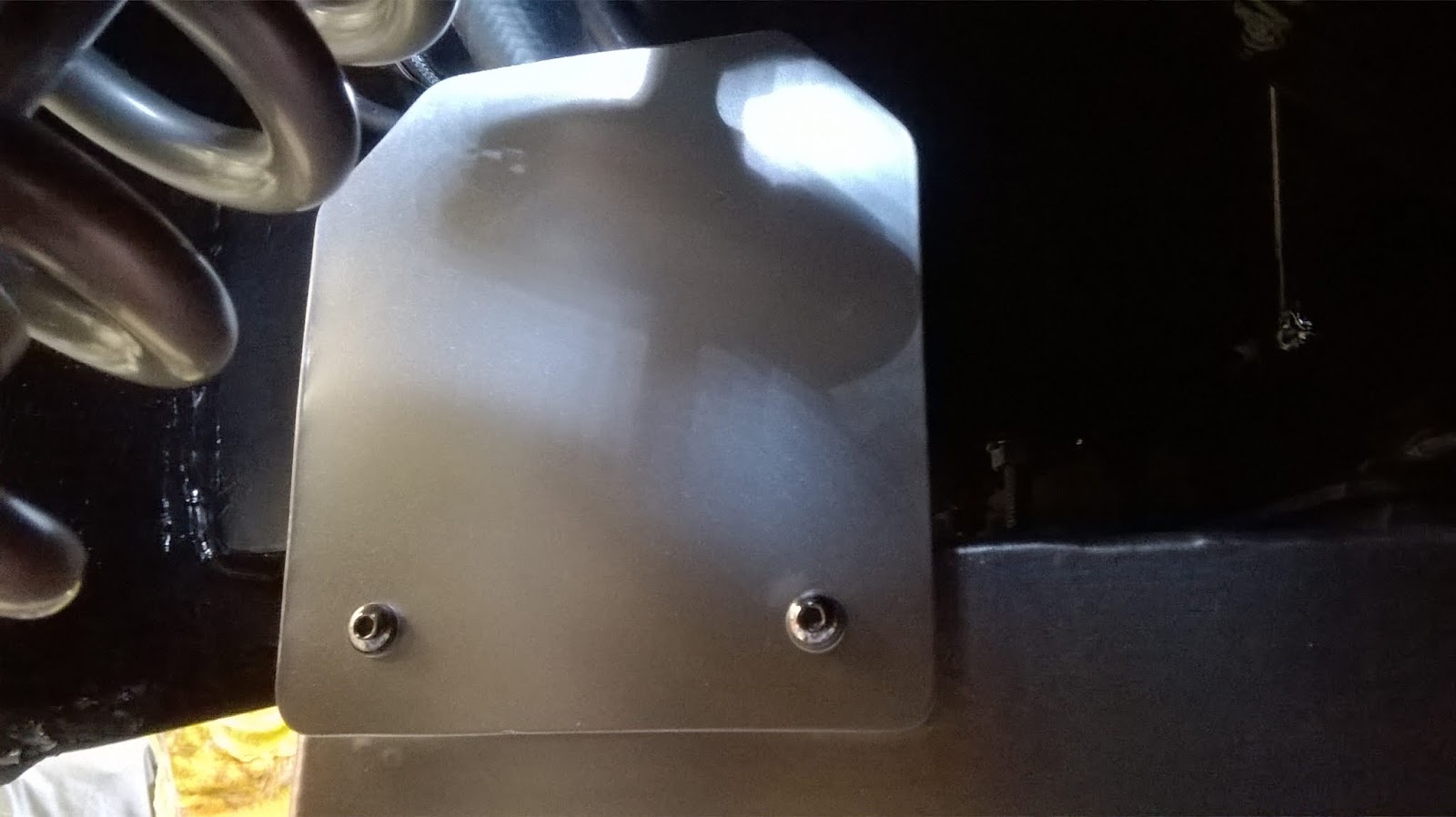 Classic Revival AC Cobra Replica SC 427 : Fuel tank and VE Commodore V8 ...