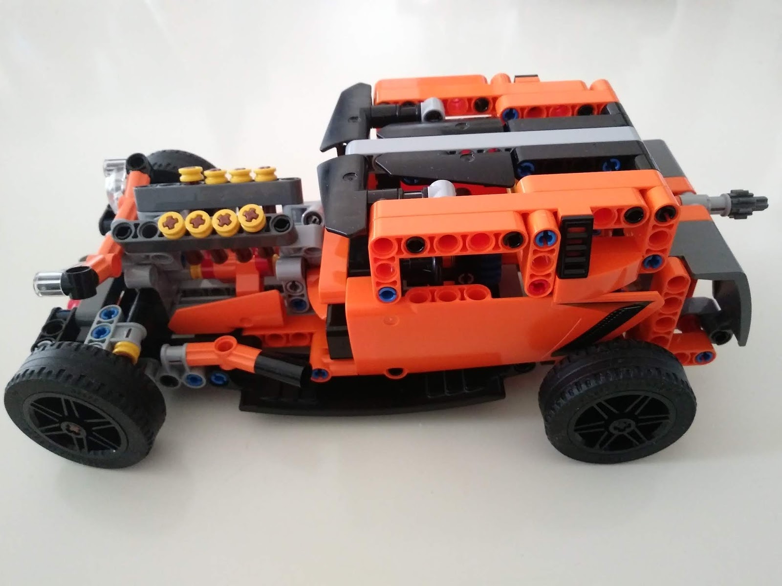 LEGO®TECHNIC Chevrolet Corvette ZR1 42093 - B- Modell