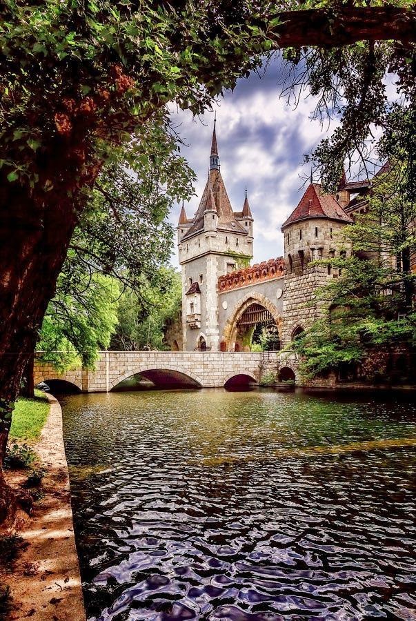 Fun in Pictures: The Most Stunning Fairytale Castles of Europe