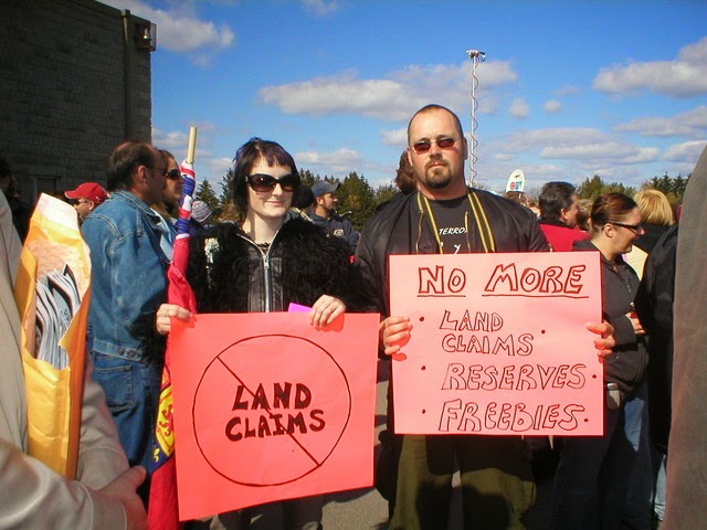 Anti-Racist Canada: The ARC Collective: Fromm Supports Gary McHale. Again.