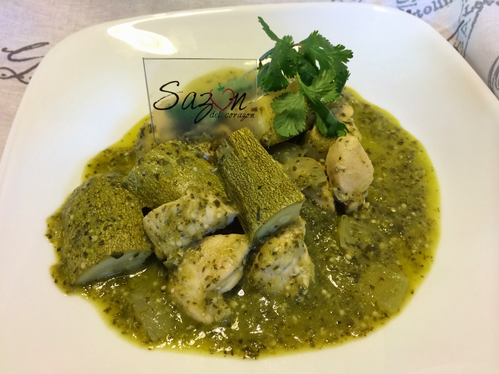 Sazón del corazón: Pollo con calabaza en salsa verde