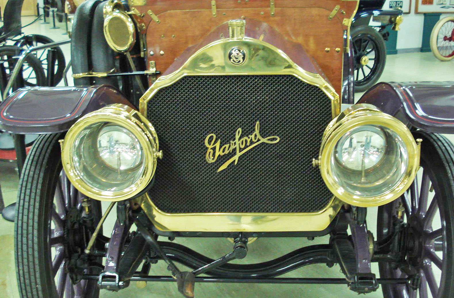 American Auto Emblems: STUDEBAKER-GARFORD