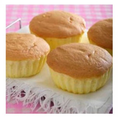 The Pastry Chef's Baking: Mamon (Filipino sponge cake)