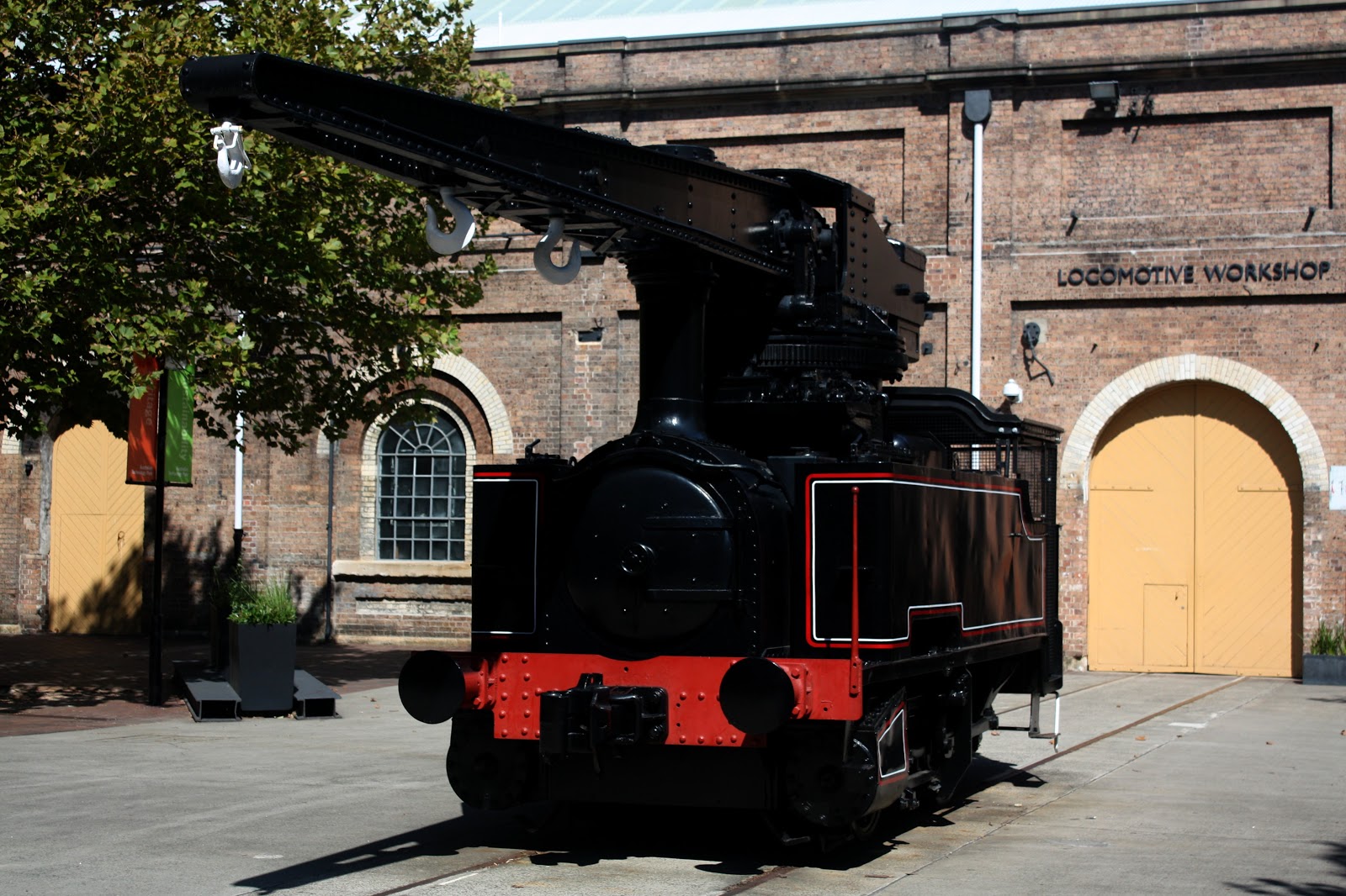 Sydney - City and Suburbs: Eveleigh, crane tank locomotive