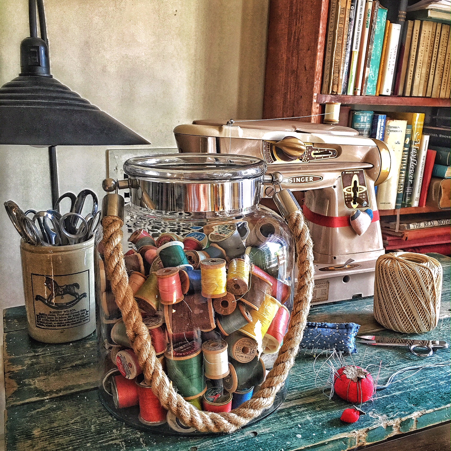 Content in a Cottage: My Sewing Thread Jar
