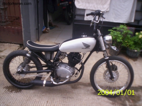 Modifikasi cb 100 125 150 classic glatik airbrush antik ala harley ...