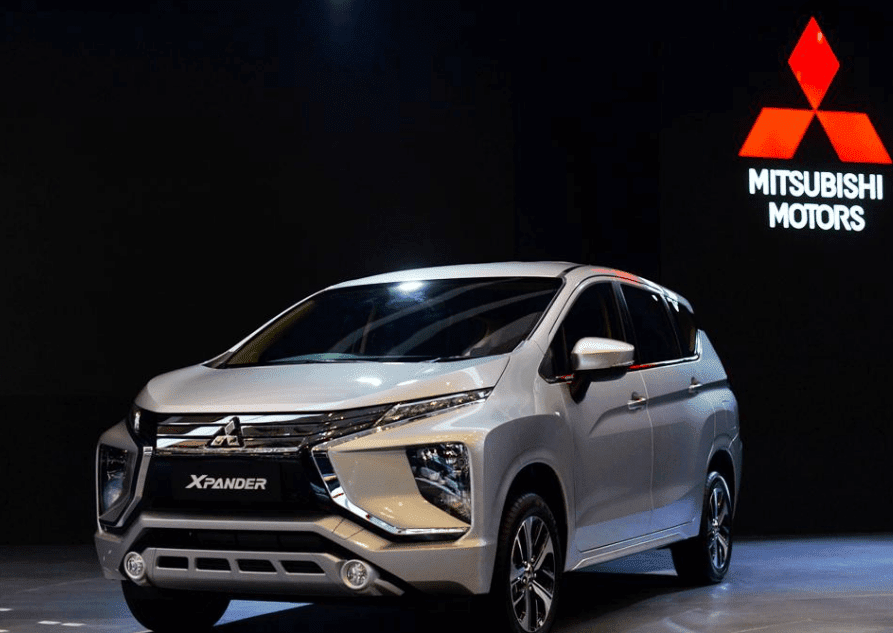 Melongok Mobil Mitsubishi Expander - OMBRO