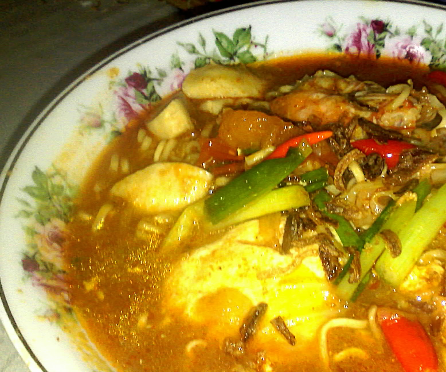 FAMILY JANNATI: MEE SEGERA KARI BANDUNG