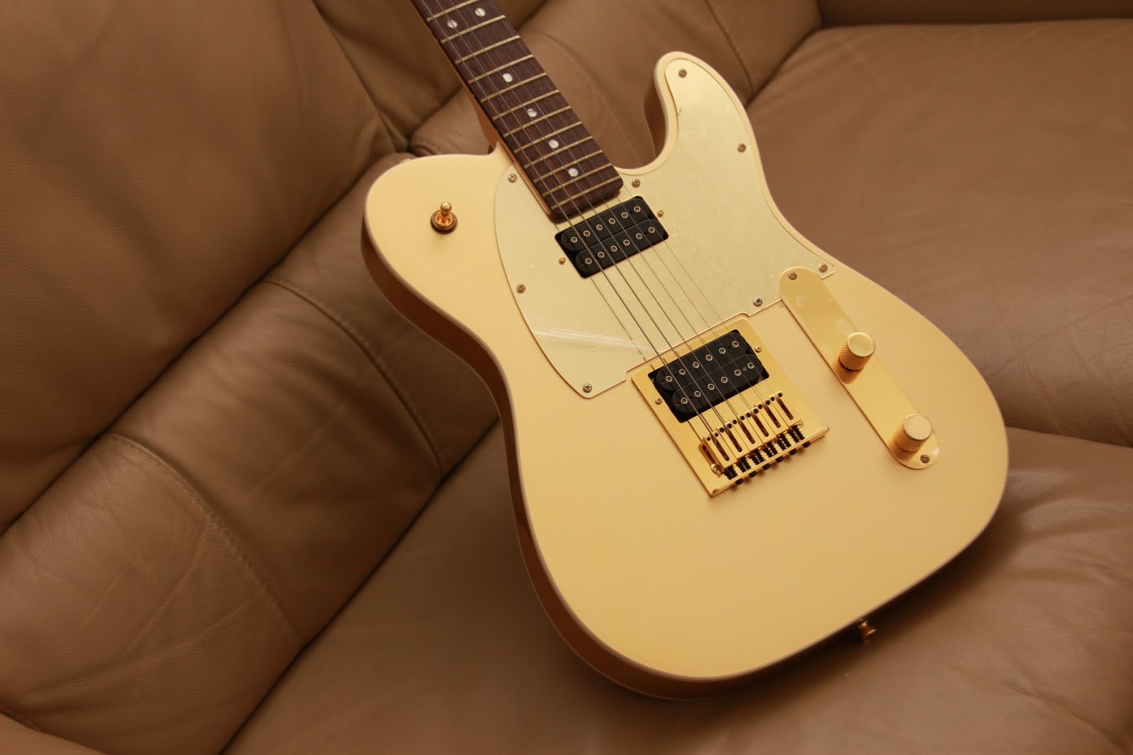 Squier J5 Telecaster Frost Gold
