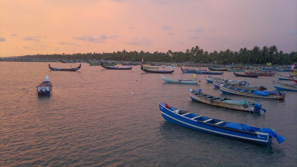 chellanam: Chellanam harbour