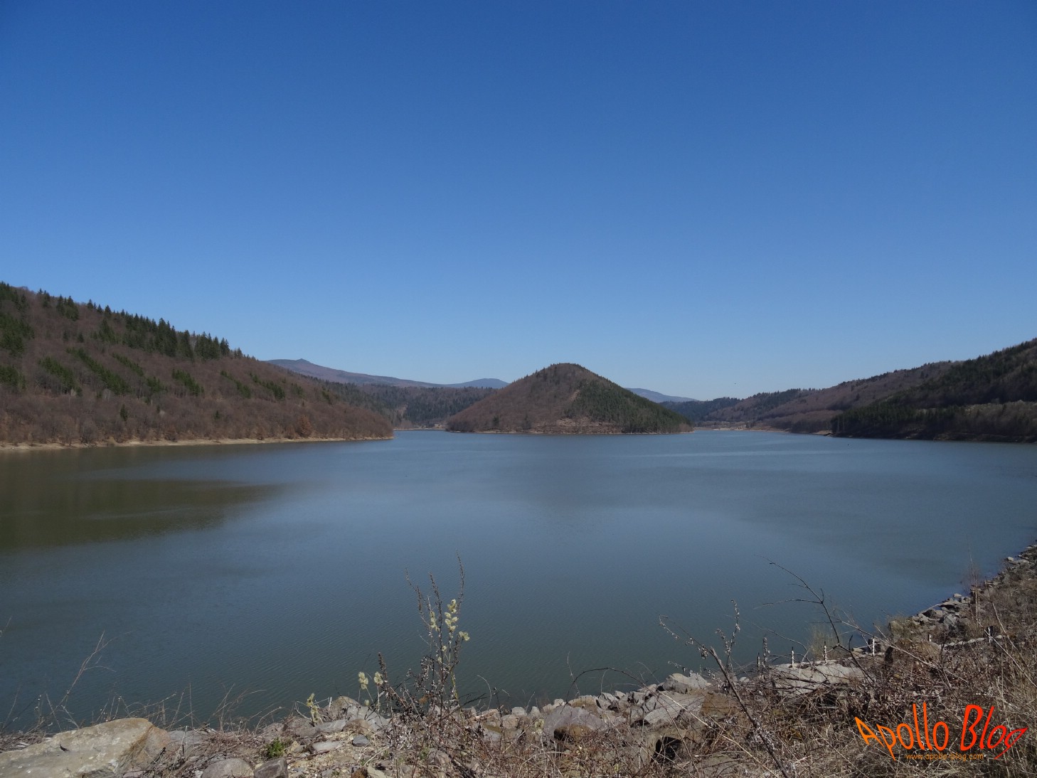 Apollo Blog: Lacul Zetea