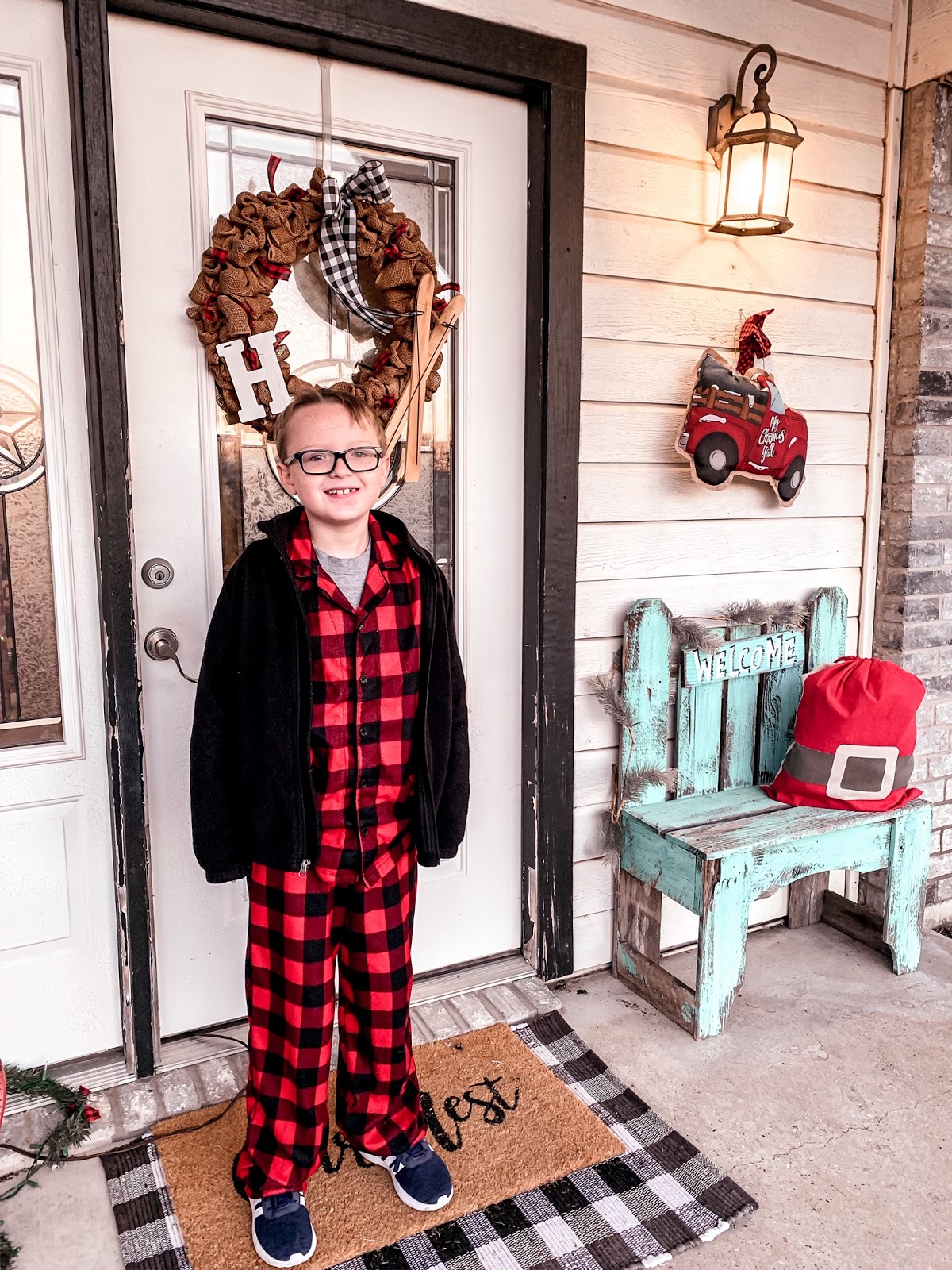 {Christmas dress-up week at school} - HALL AROUND TEXAS