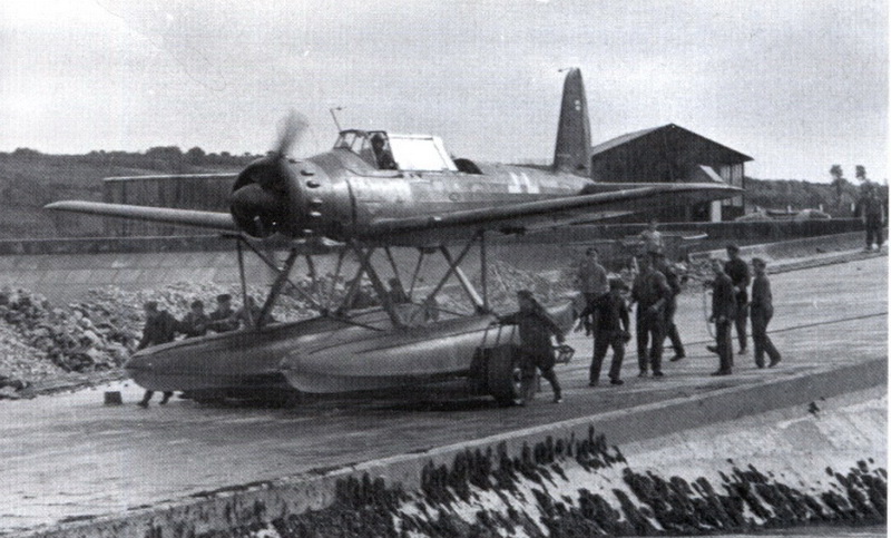 NAZI JERMAN: Album Foto Arado Ar 196