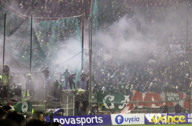 ULTRAS 1899: Chroniques Helléniques : Trois points de pénalité et deux ...