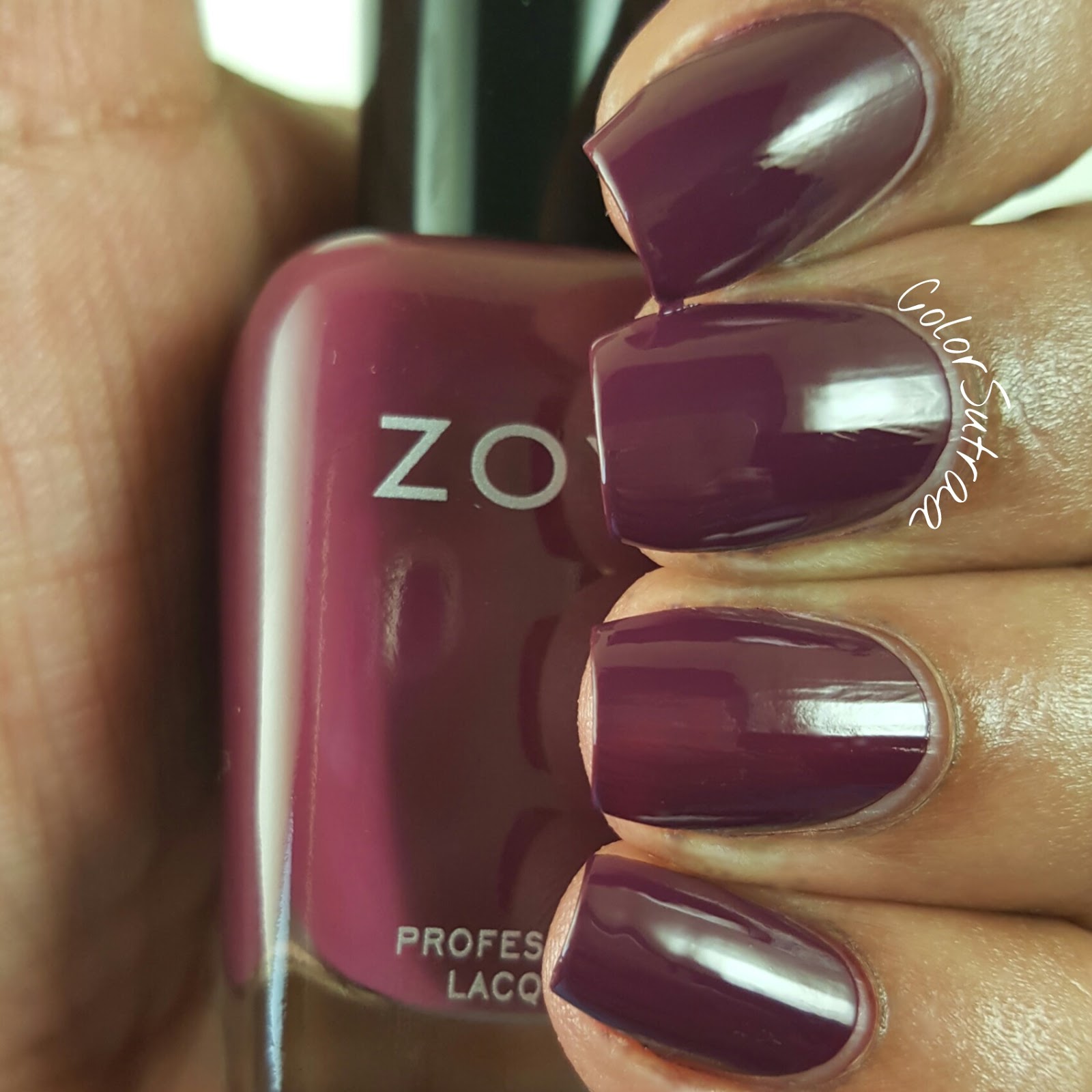 Zoya Toni