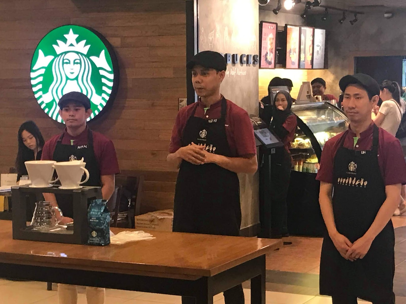 Starbucks Signing Store Menyambut Ulangtahun ke-3 - Enchanted Life Begins