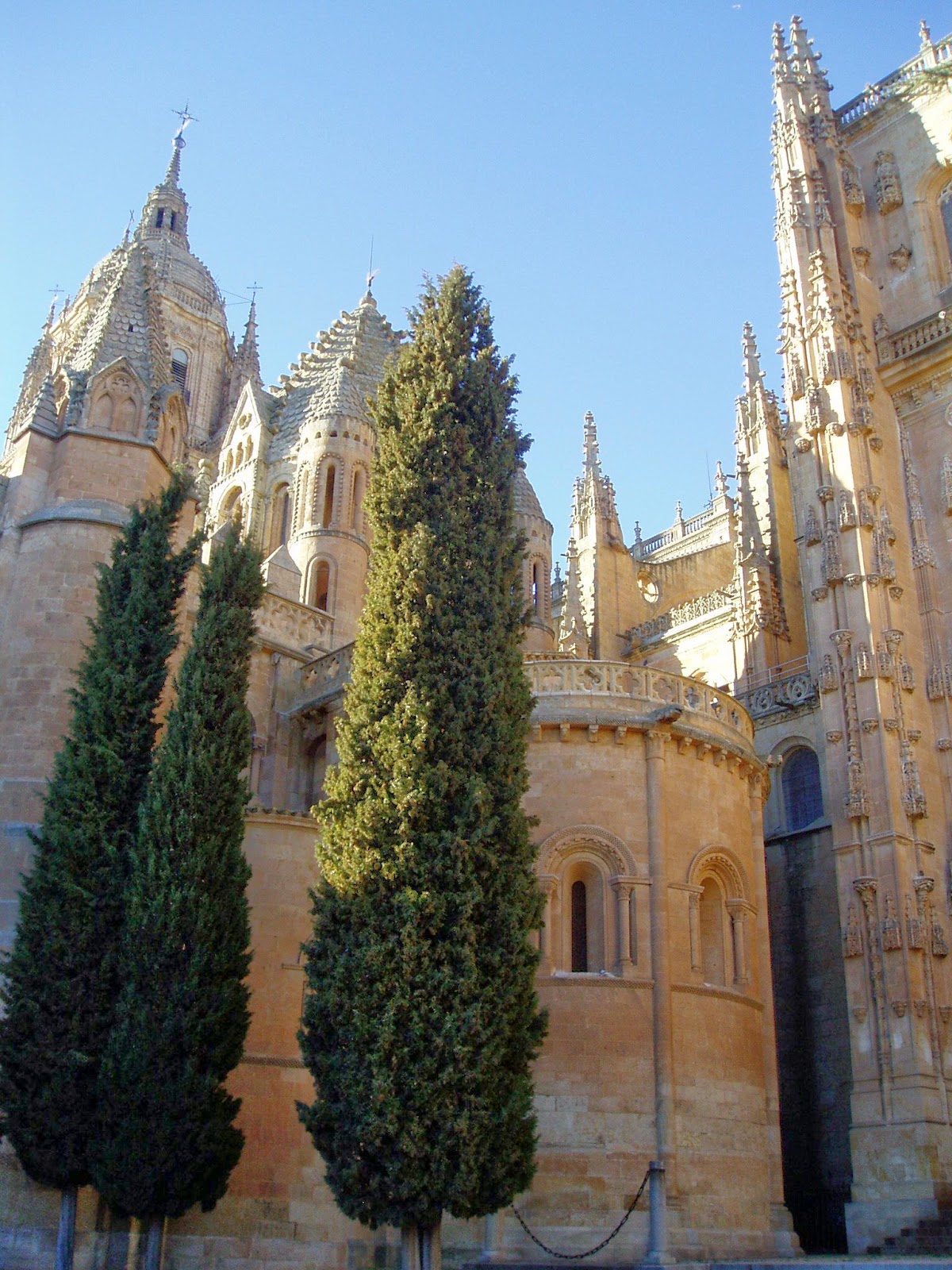 Salamanca, Arte, Sueños y Leyendas: PRIMEROS EDIFICIOS ROMÁNICOS
