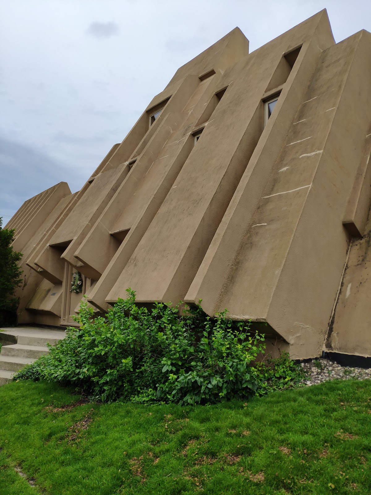 EntreVoir: Errol J. Kirsch: Kirsch Home