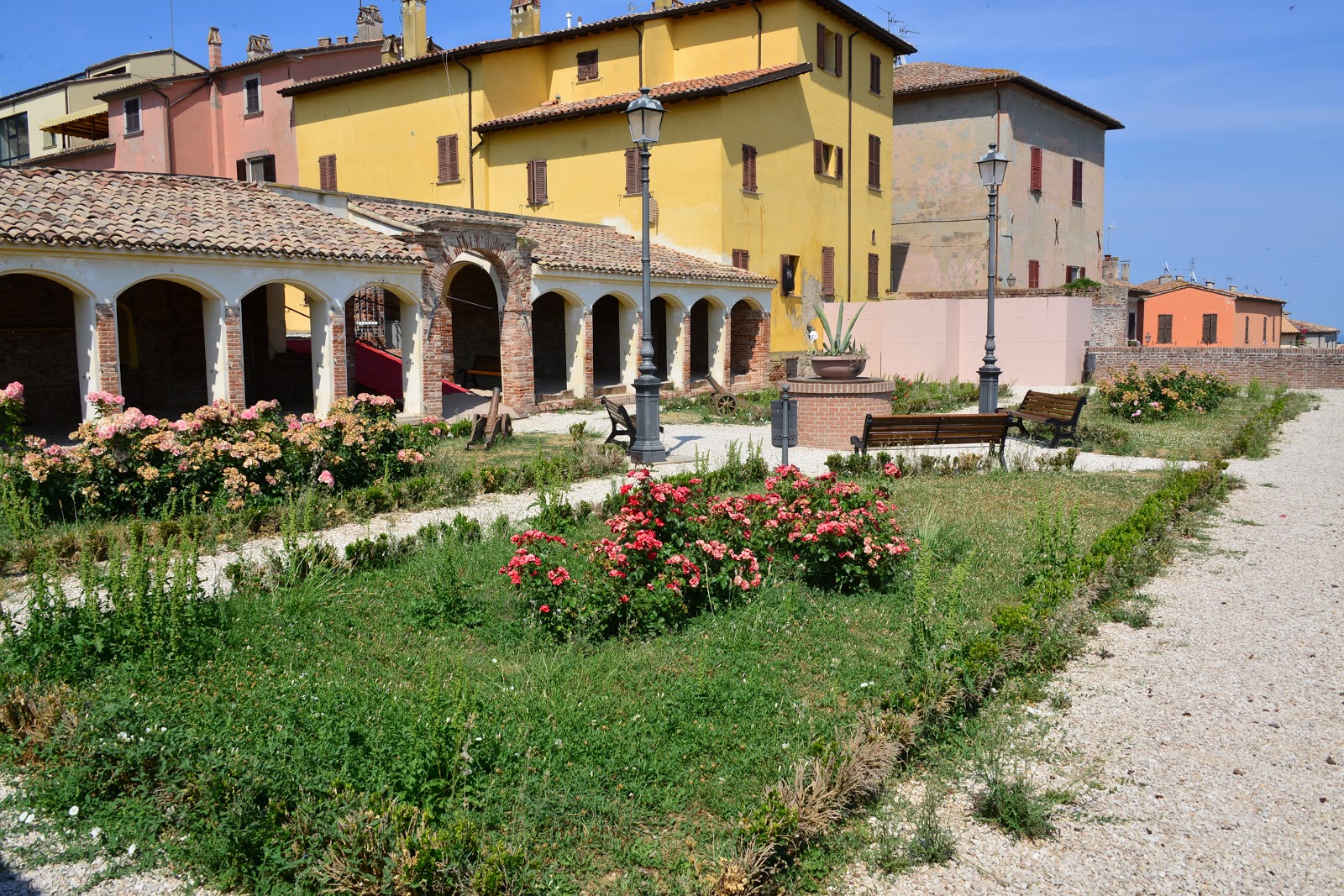 Cosa vedere a Mondavio e a Mondolfo - Itinerari low cost