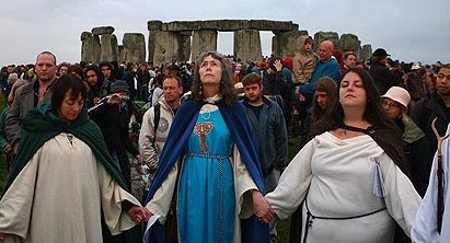 EL Rincón de Yanka: EL NEOPAGANISMO ESPIRITUALISTA Y DESENCARNADO