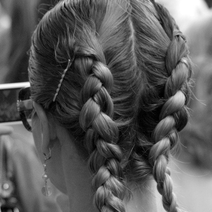 salpicando brillantina: DORMIR .... CABELLO ATADO O SUELTO?