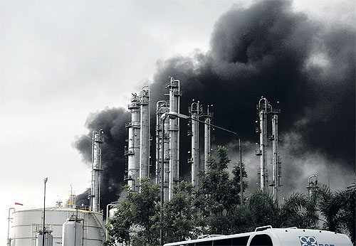 Accidentes químicos: Three killed in factory explosion