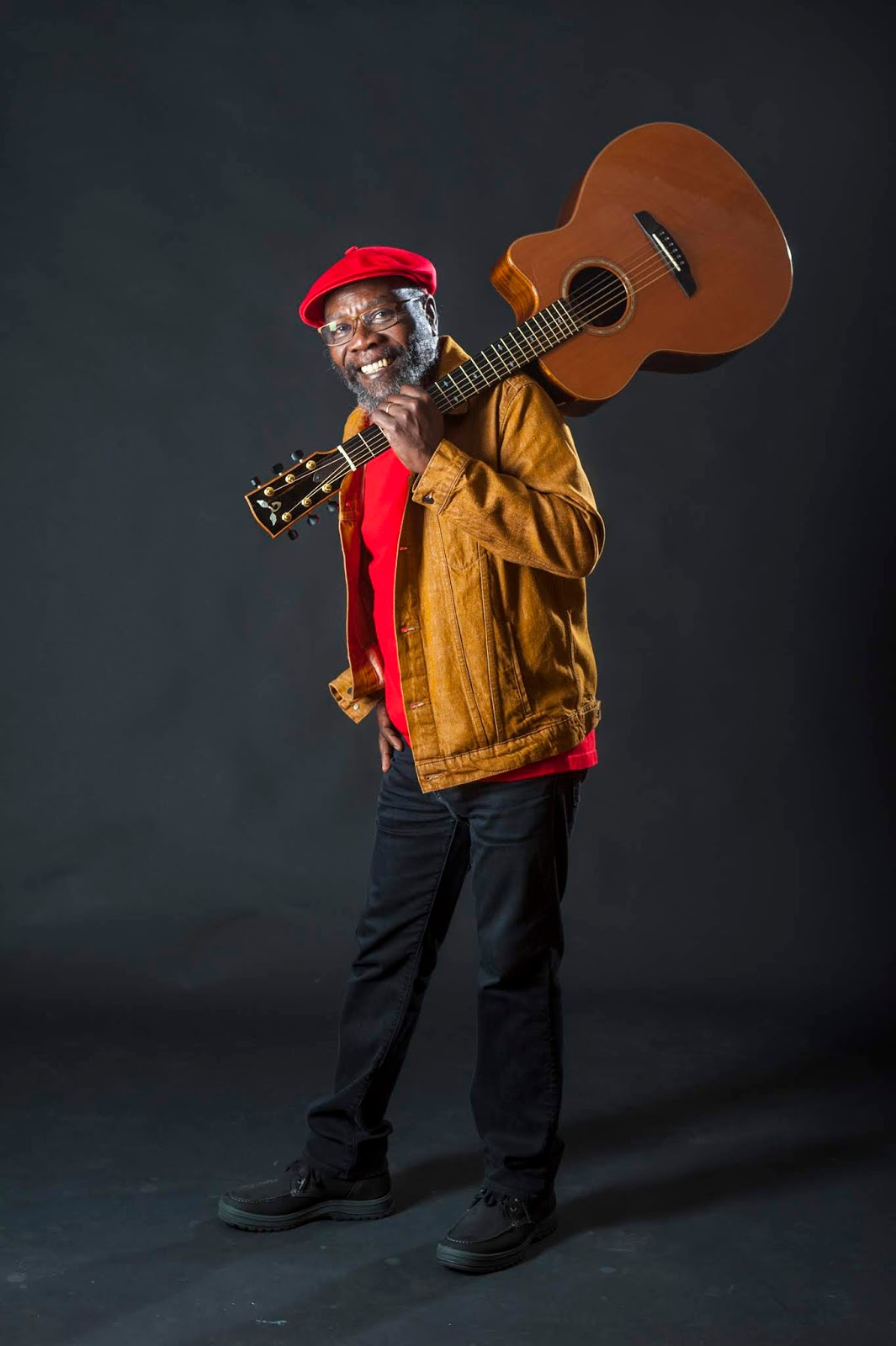 Reggaediscography: CLINTON FEARON - DISCOGRAPHY: (Reggae Singer)