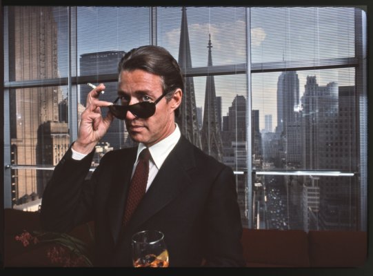 * T h e * V i s u a l * V a m p *: Halston In Search Of Me