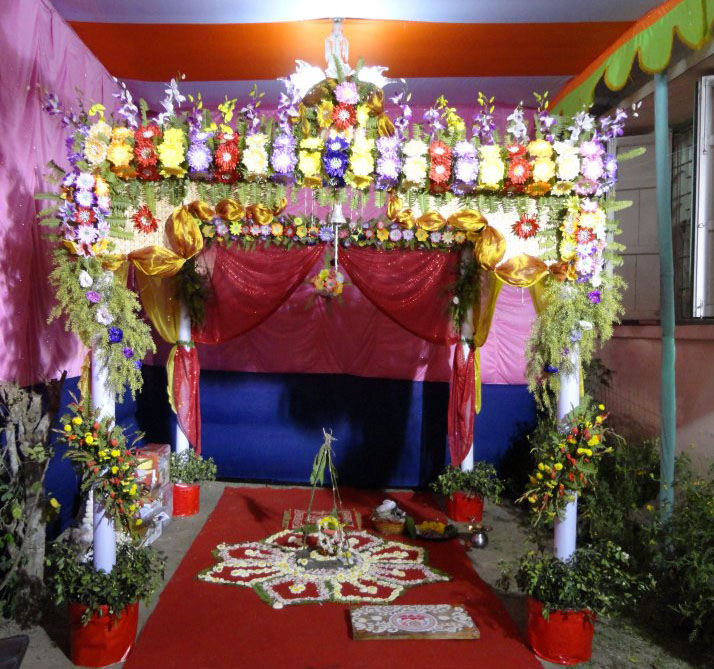 Chadna Tola - Marriage Chadna Tola বিবাহের ছাদনা তলা - Picture 2