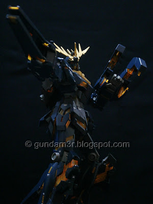Unicorn Gundam 02 Banshee (Destroy Mode) MG Review Part 3