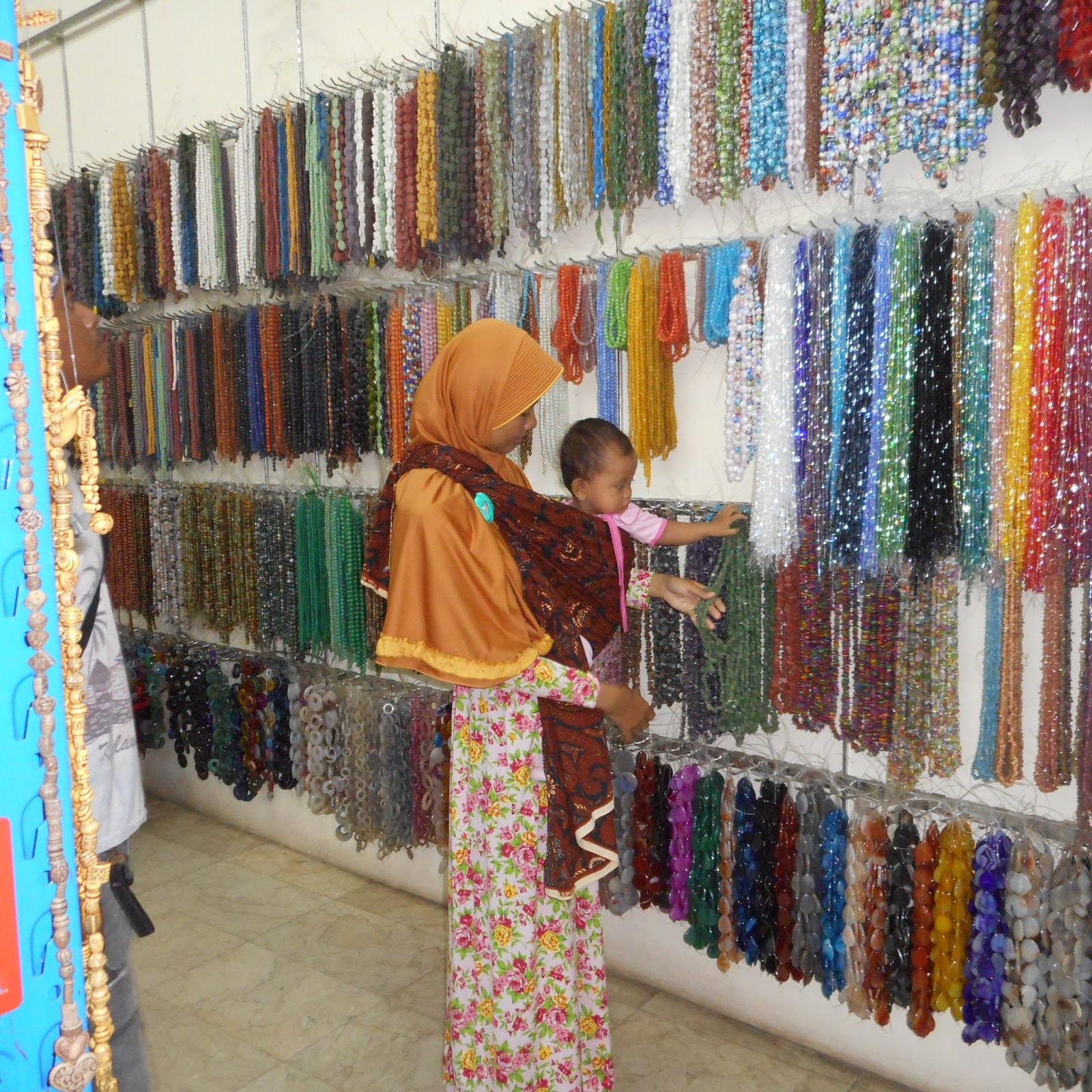 akhirnya kumenemukannya toko kirana asemka - Mega Collection