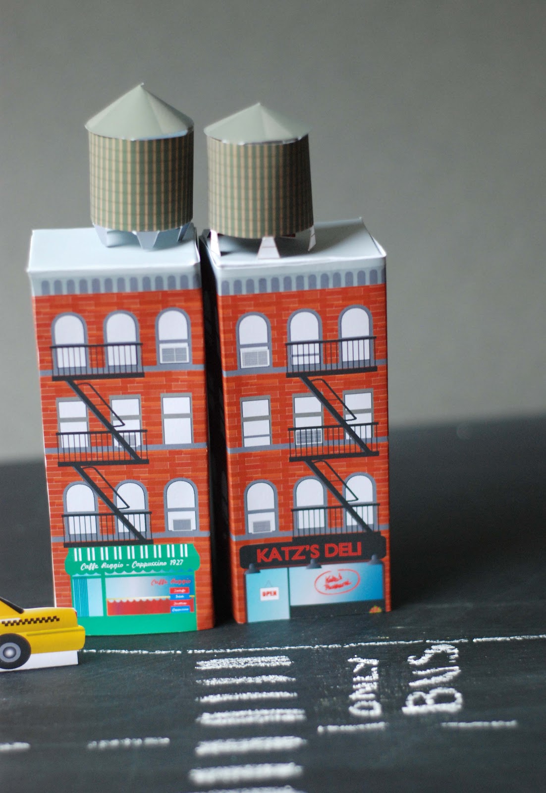 DIY Kid : mon petit building NEW YORK - Hello June