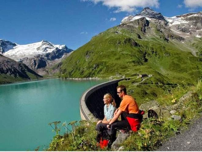 Tourism and Travel: Enjoy touring distinctive Salzburg in the heart of ... Tourism and Travel: Enjoy touring distinctive Salzburg in the heart of ...