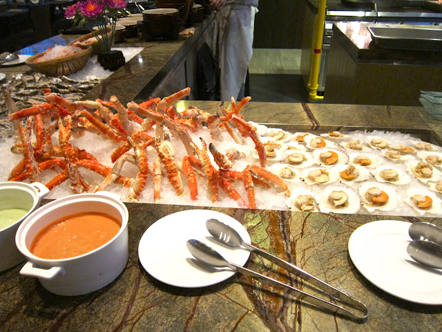 Sharing all the good eats in Singapore!: New Restaurant: edge - Buffet ...