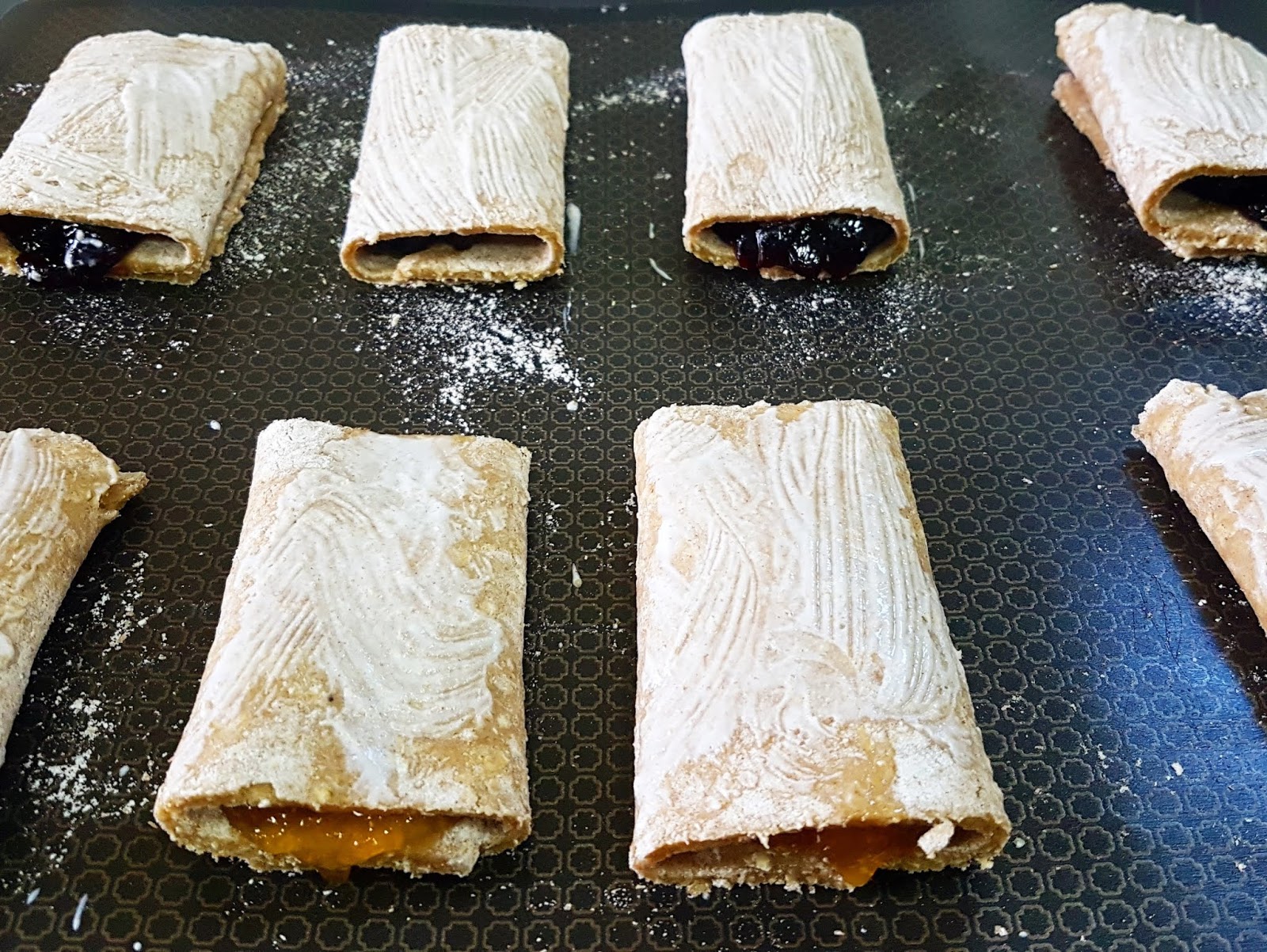 Maryam's Culinary Wonders: 1306. Wholewheat Jam Pockets