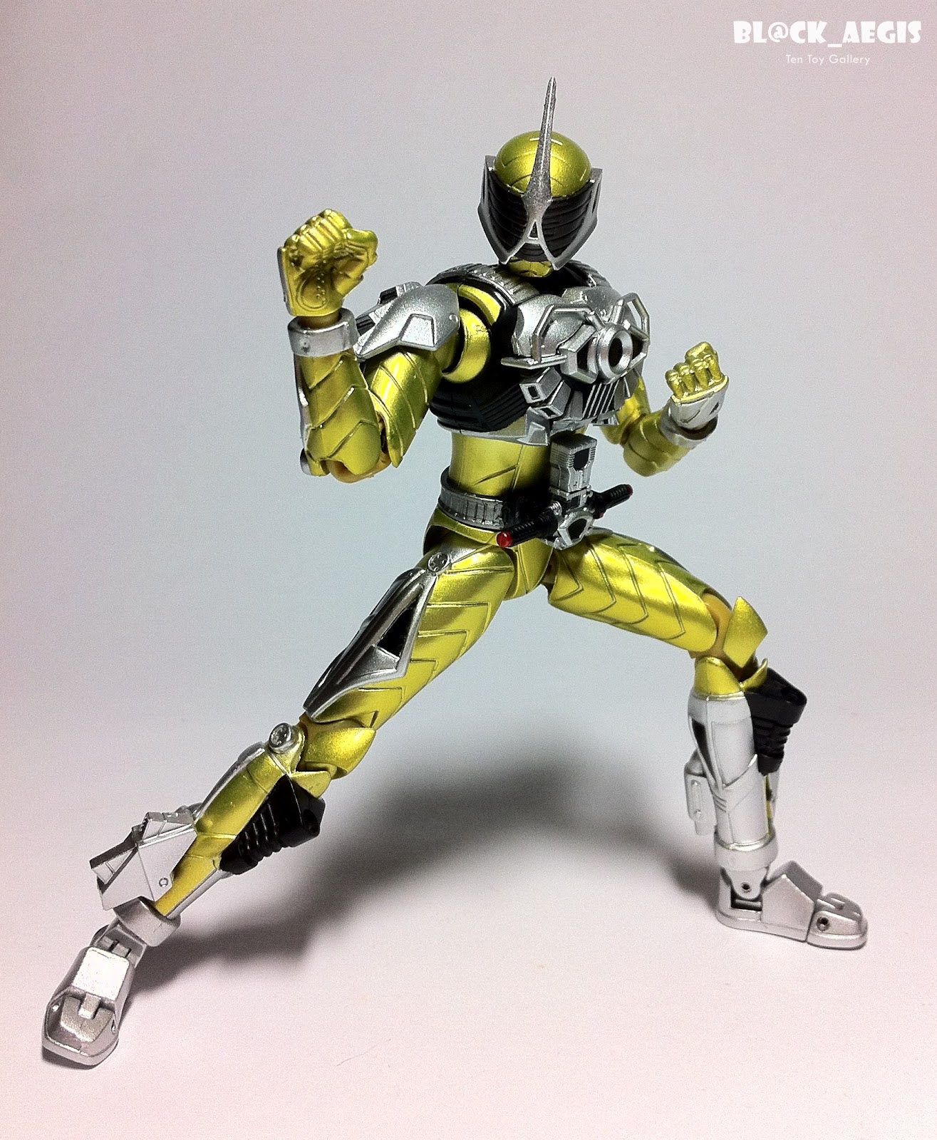 Ten Toy Gallery: Review: S.H.Figuarts Kamen Rider Accel Booster