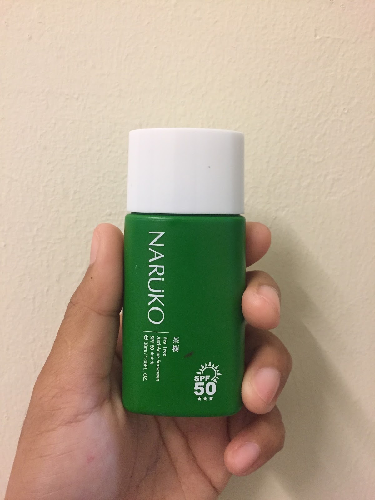 Naruko Tea Tree Anti-Acne Sunscreen SPF 50 Review