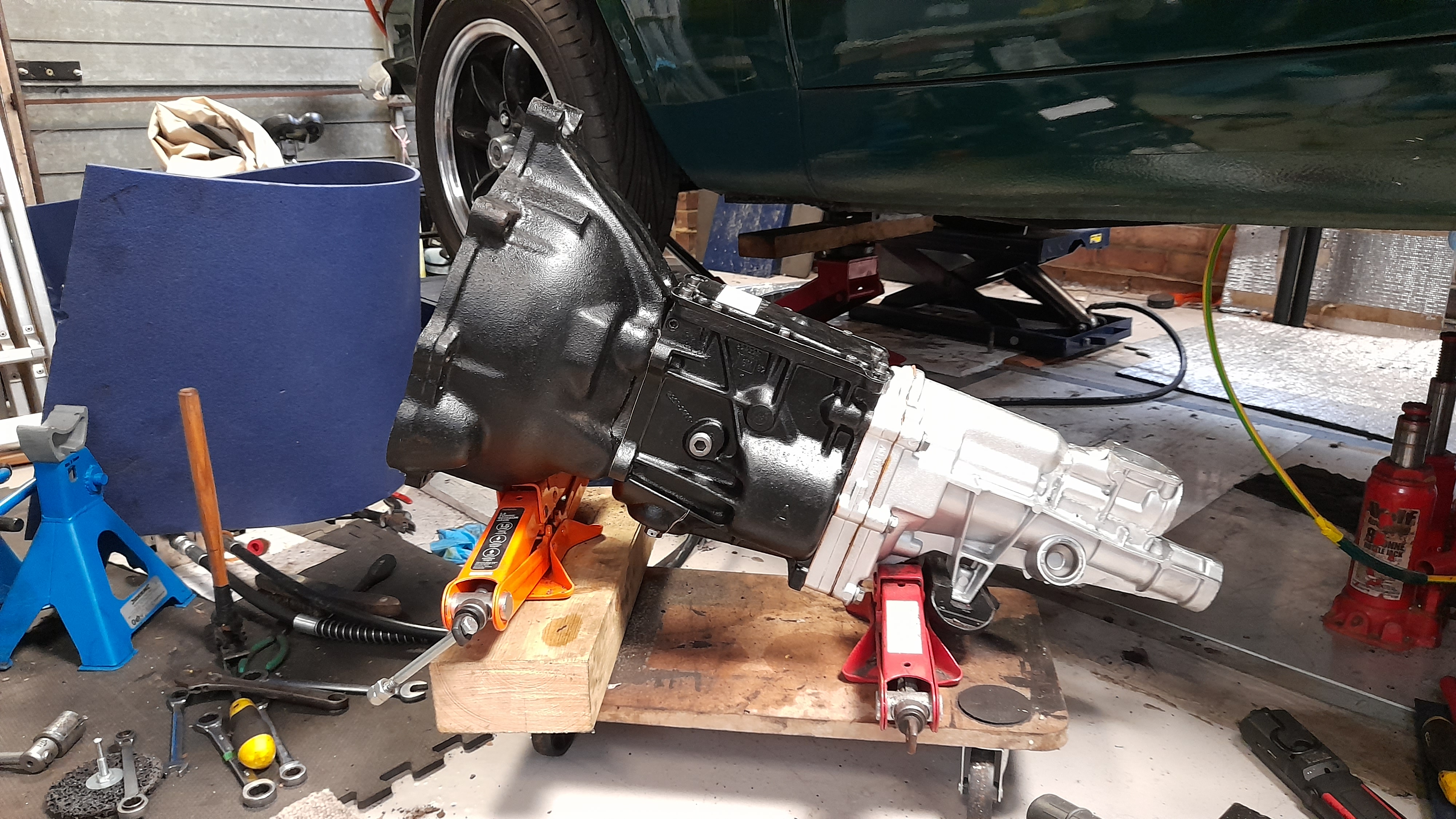 Sunbeam Alpine Series 3 conversion to V6 2.8: Type 9 Gearbox repair and ...