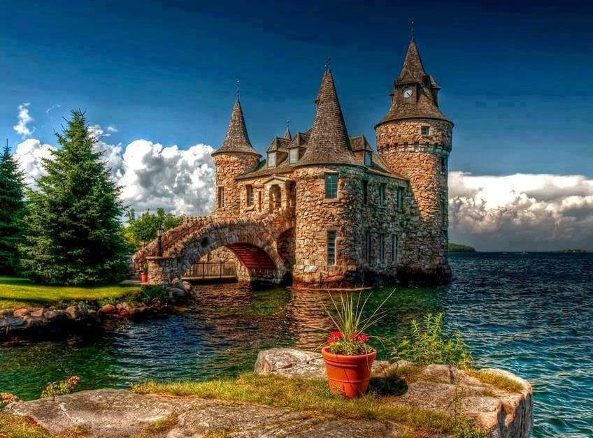 8 most beautiful castles around the world - Interior Design