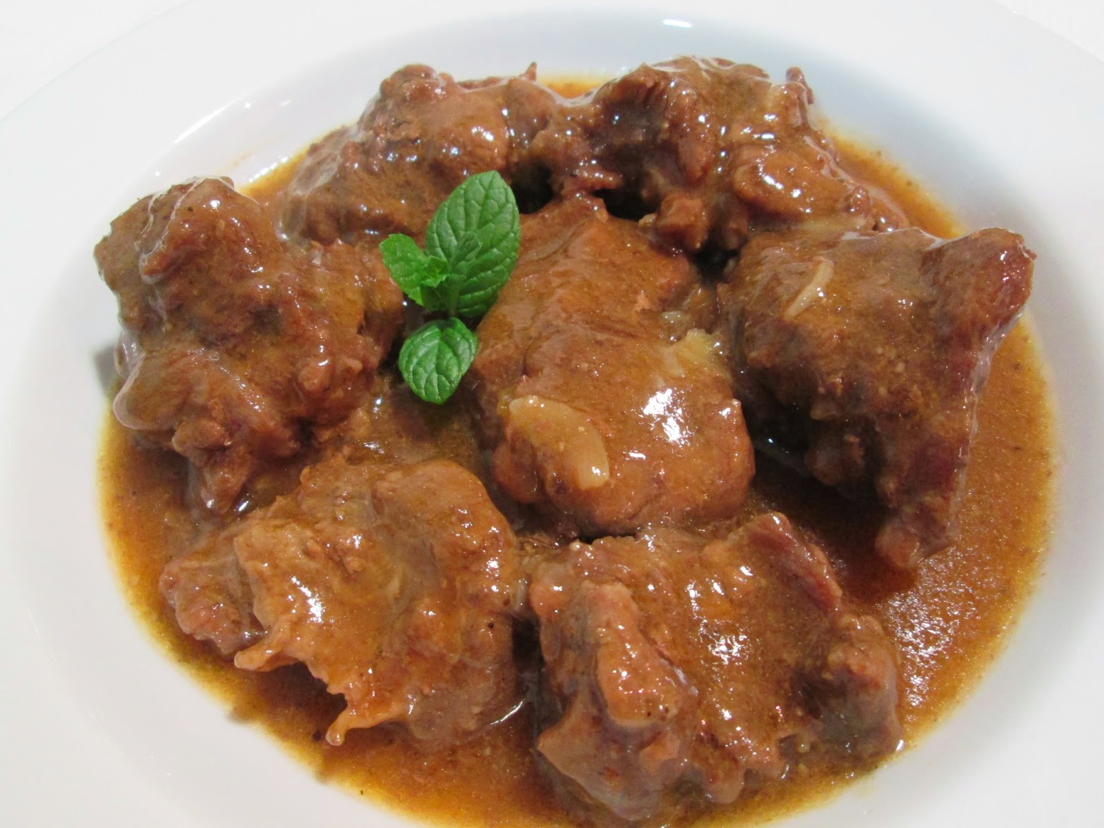 Carne de Vaca Estufada - Colher de Pau e Salto Alto