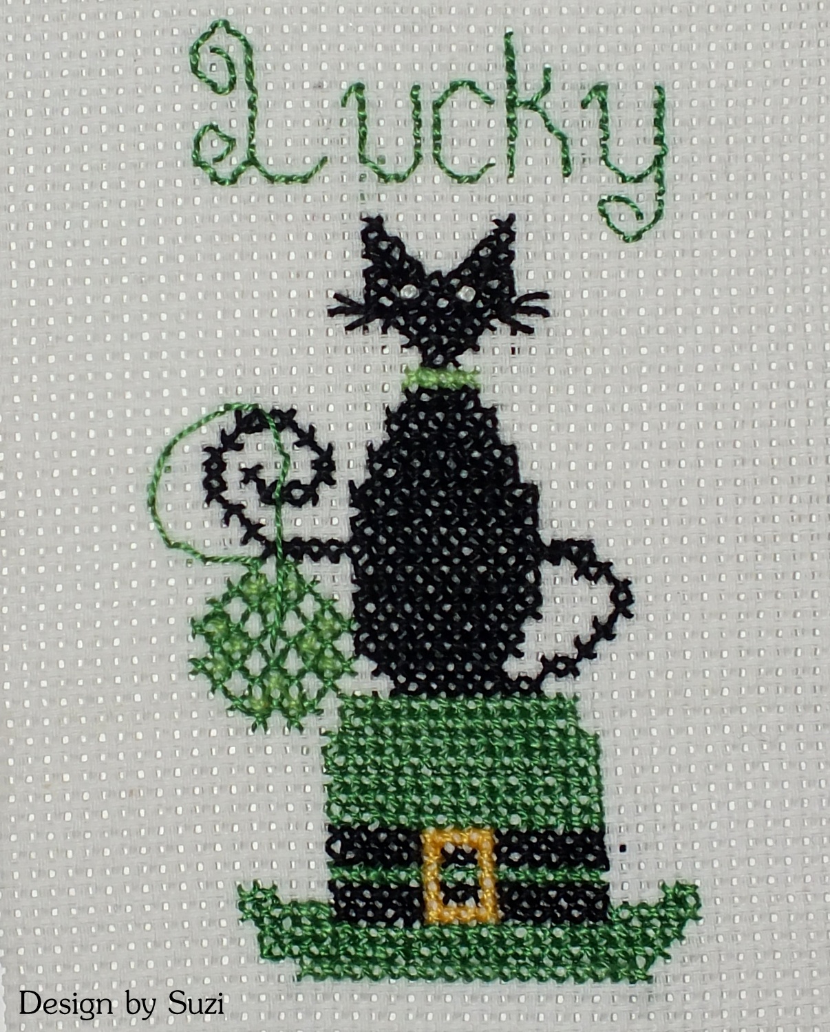 Lynn B - St. Patrick´s Day Cat (Mini cat series) - Design by Suzi