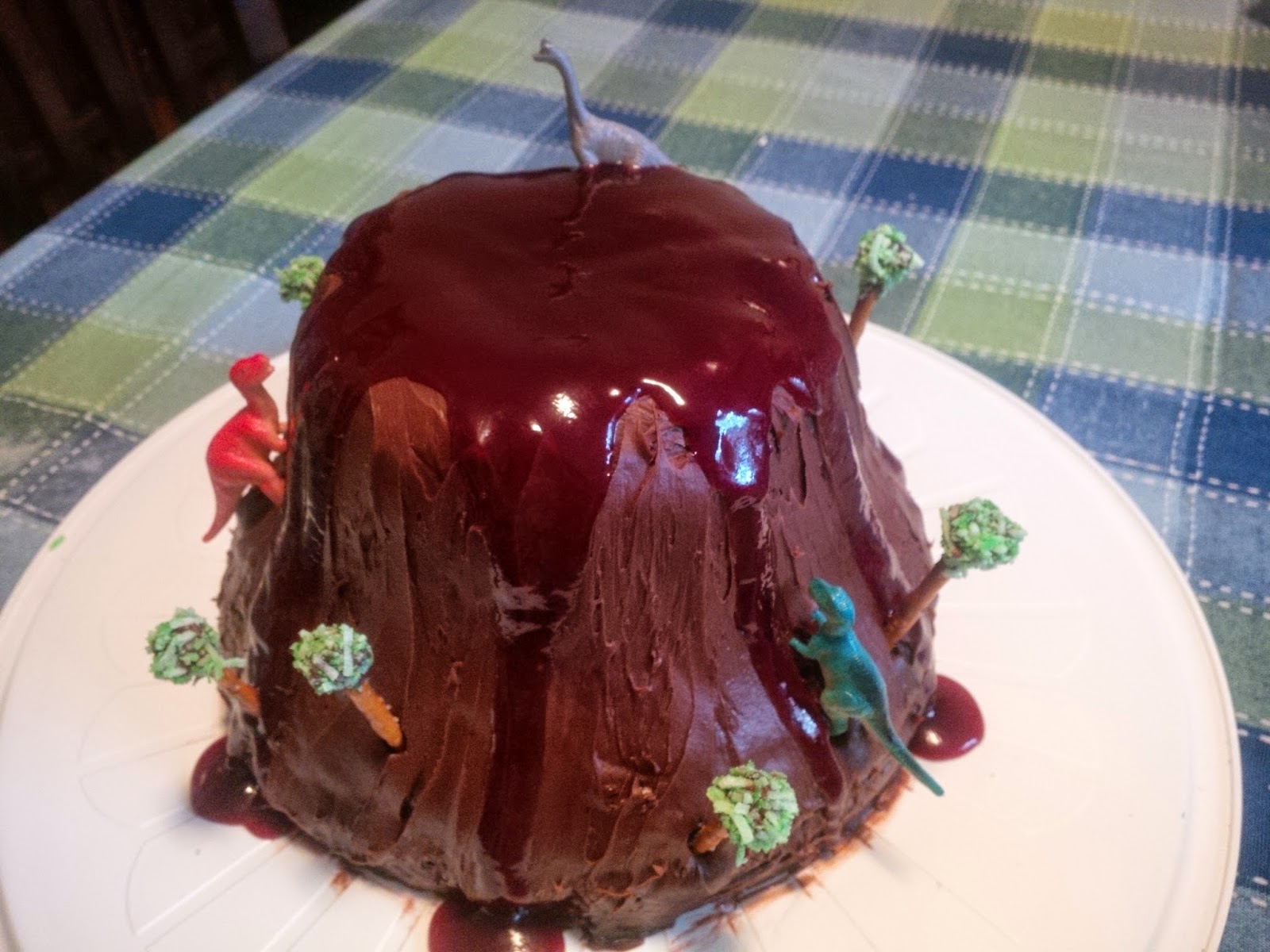 Baby and Me: Volcano Cake!