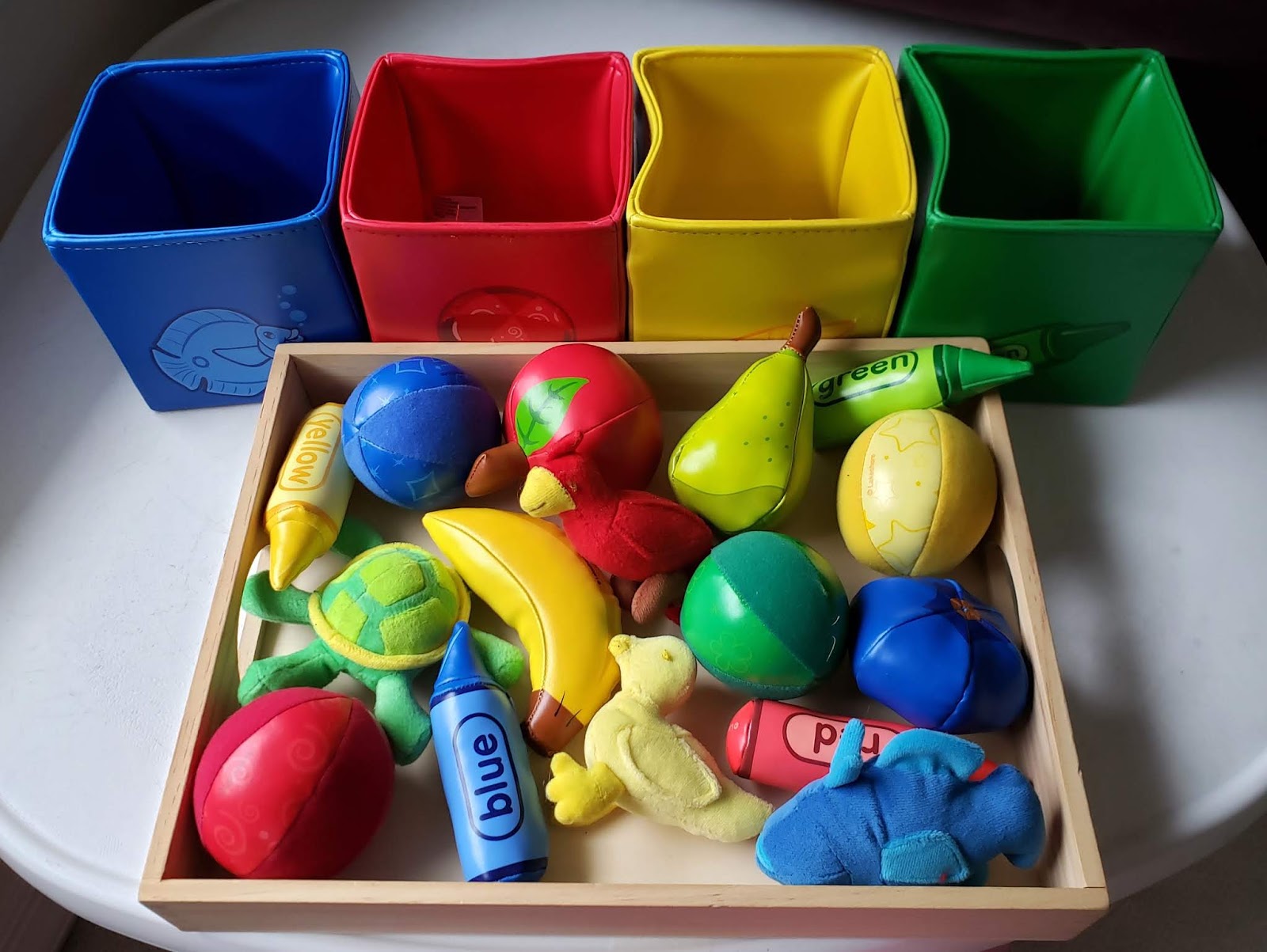 Mom's Tot School: Learning about Green!