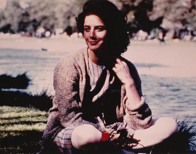 35 Portrait Photos of Debra Winger in the 1970s and ’80s ~ Vintage Everyday