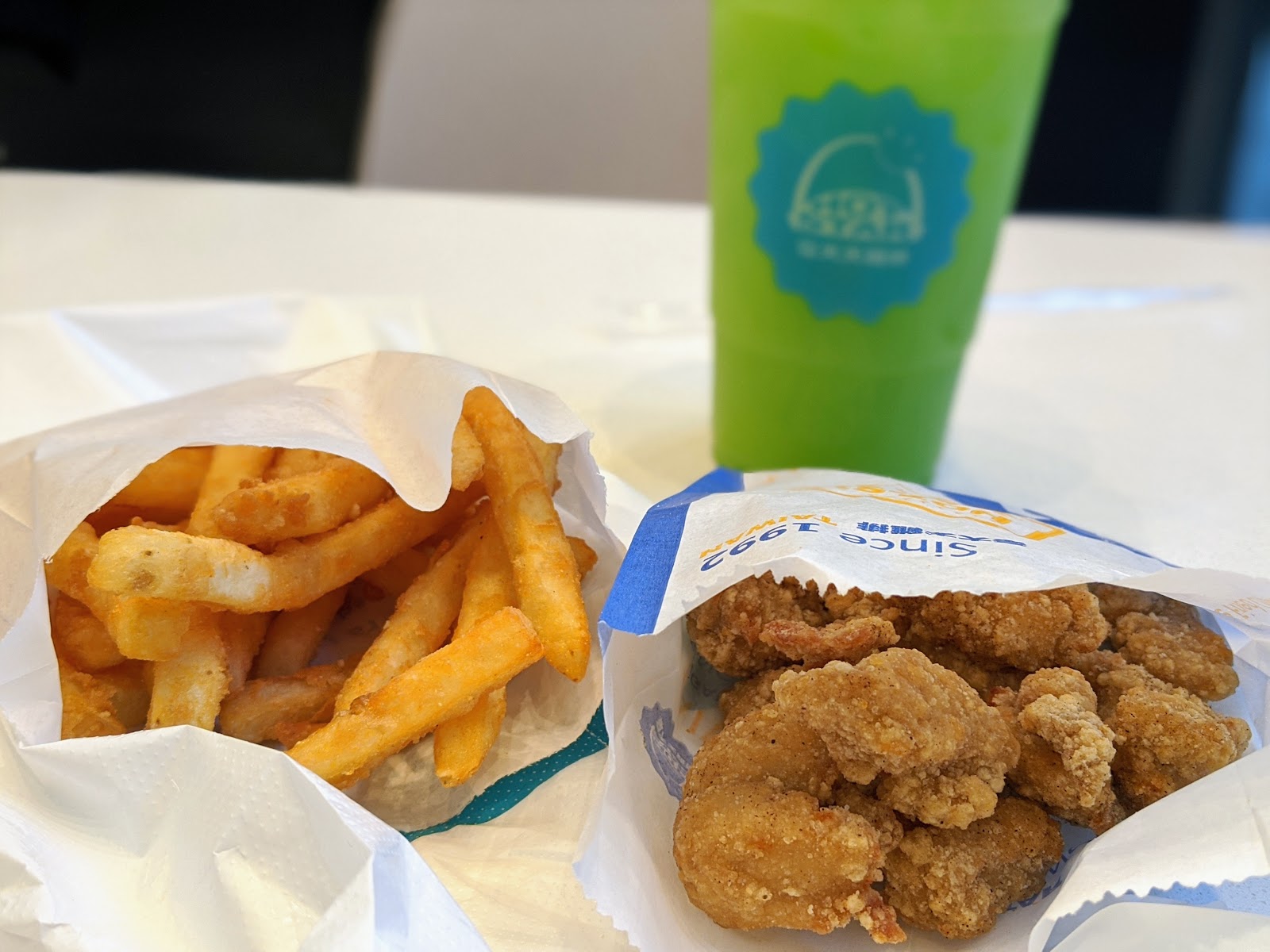 Smooch Food: Big Fried Chicken from Hot Star